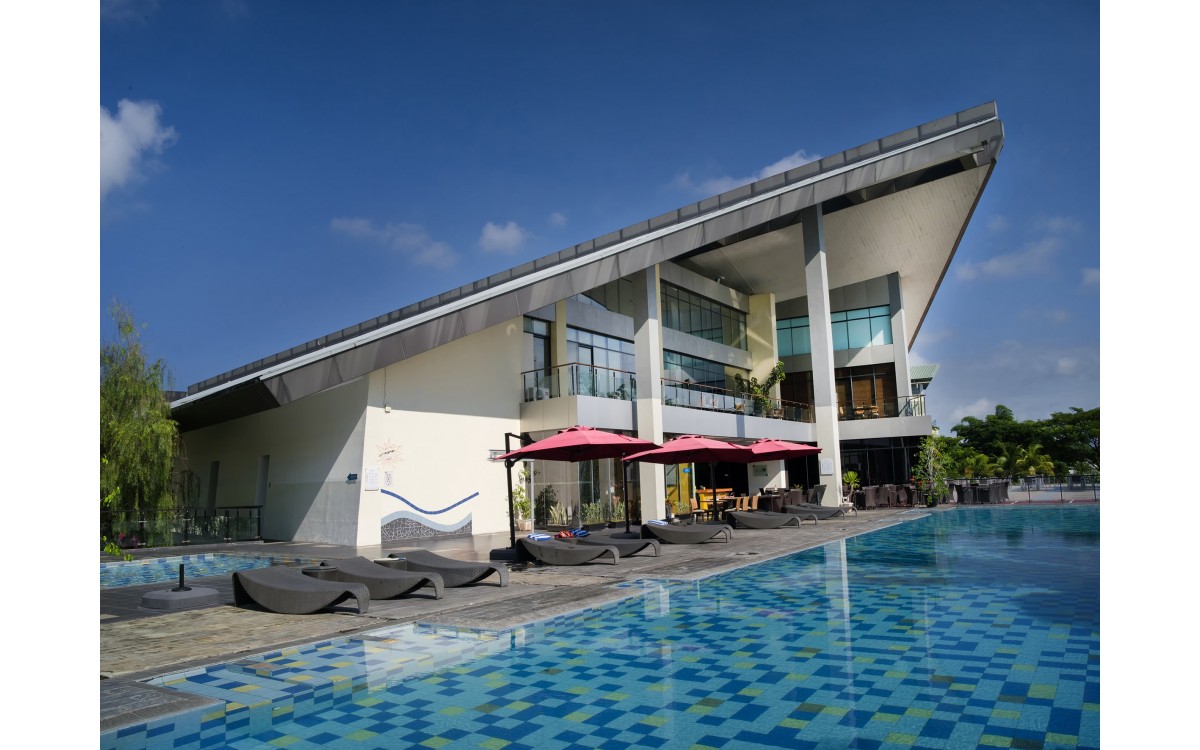 Novotel Manado Golf Resort and Convention Center - The Surroundings : KEC