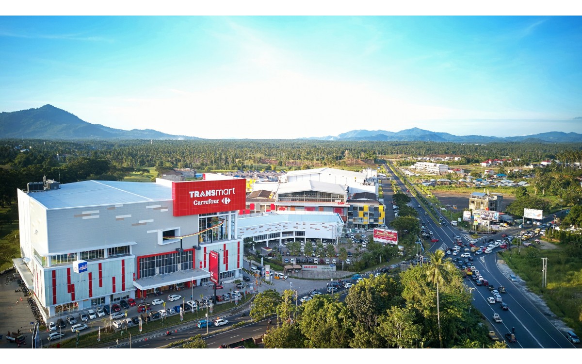 Transmart Kawanua - The Surroundings : KEC